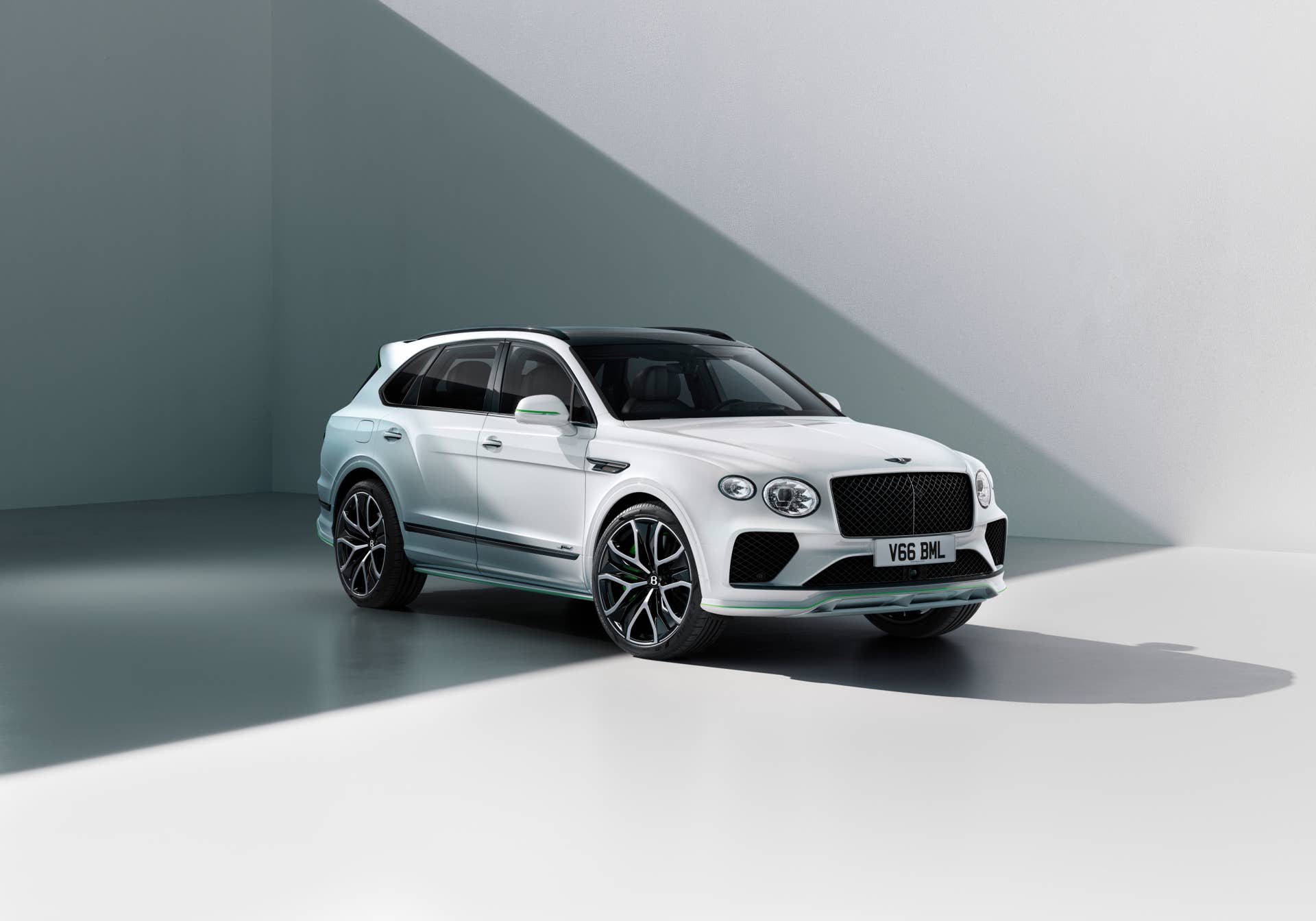 2026 Bentley Bentayga Review, Specs, Pricing, and Warranty - Autoblog