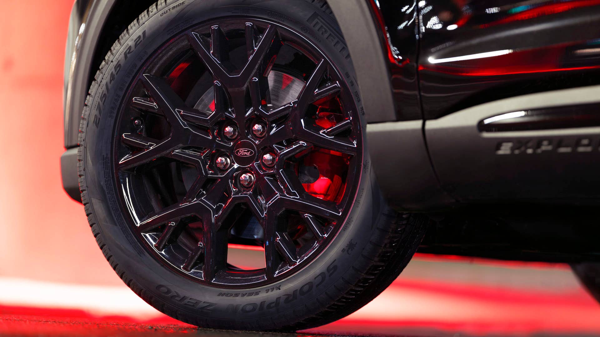 Ford's Sporty Three-Row SUV Leans Into Its Dark Side with New Sinister ...