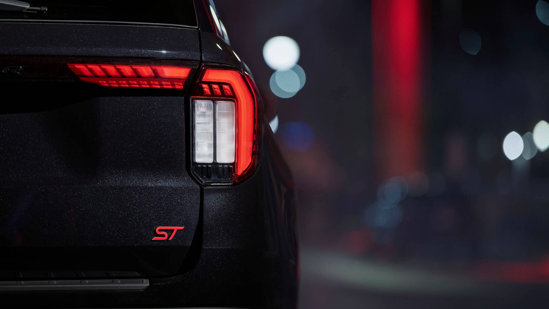 Ford's Sporty Three-Row SUV Leans Into Its Dark Side with New Sinister ...