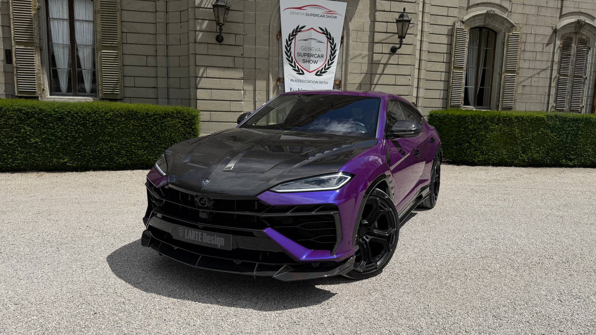 Lamborghini Urus SE Gets A Wild Carbon Fiber Makeover For Geneva ...