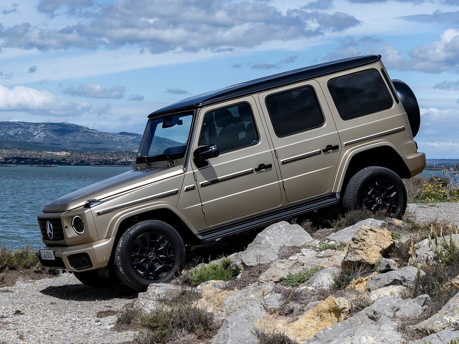 Mercedes Is Turning The G-Wagon Into An Anti-Drone Defense Vehicle ...