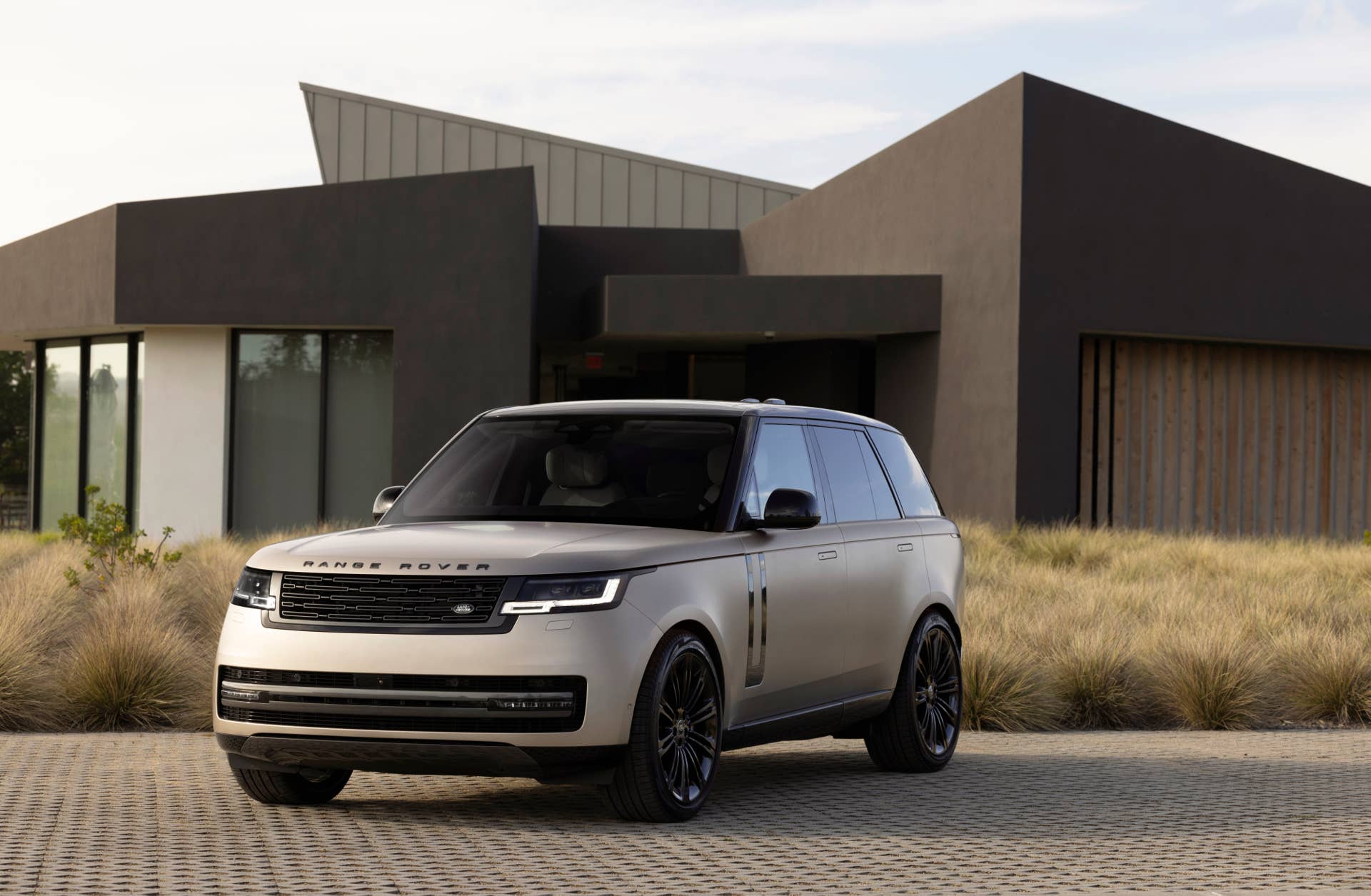 2026 Land Rover Range Rover Review, Specs, Pricing, and Warranty - Autoblog