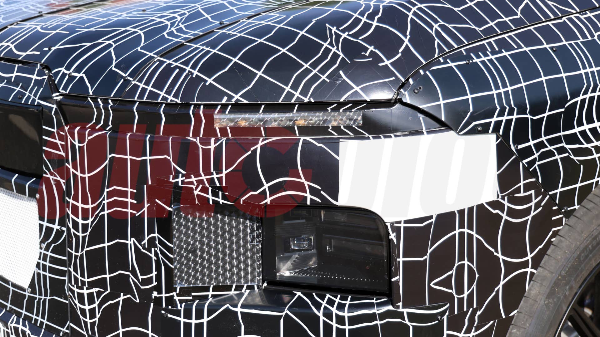 BMW’s First iX7 Spy Shots Hint At A Massive 800-HP Luxury SUV - Autoblog
