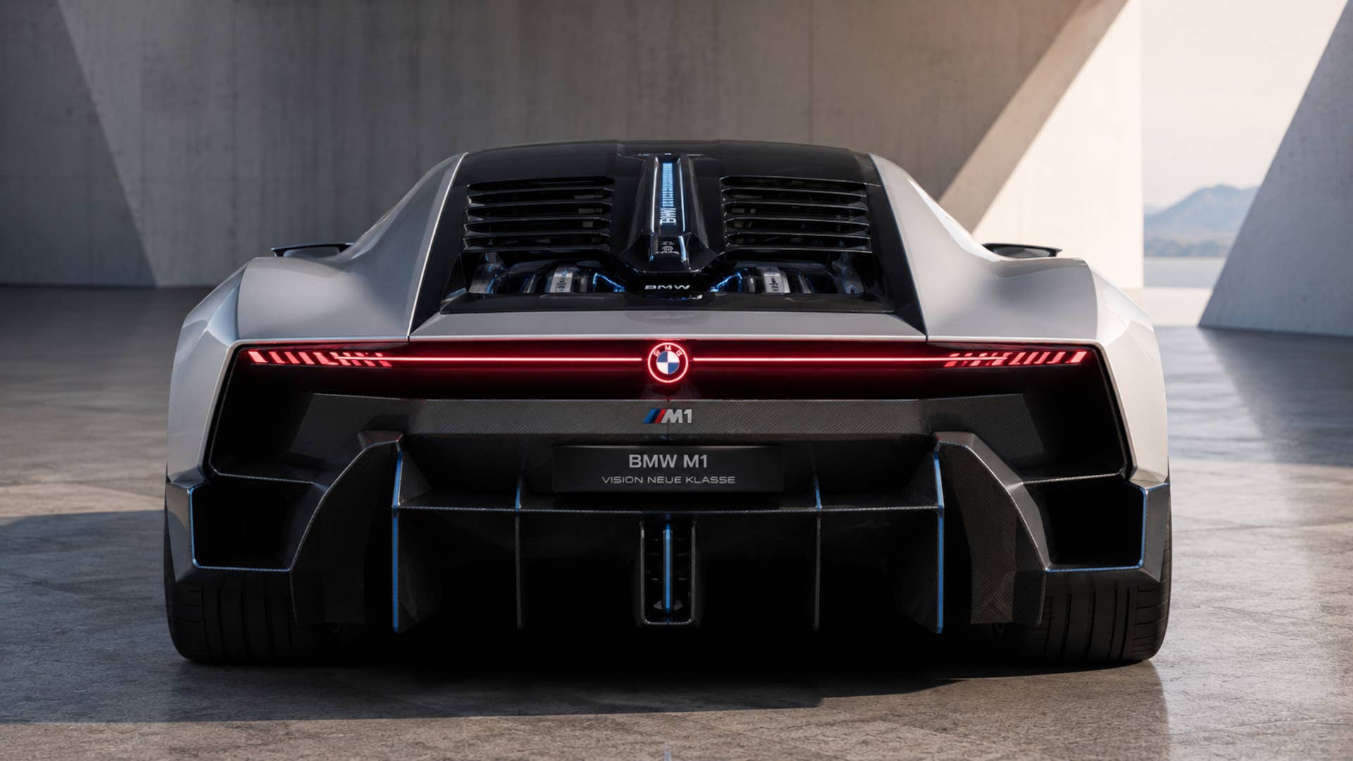 BMW M Boss Wants a New M1 Supercar with a Mid-Mounted Engine, Head of ...