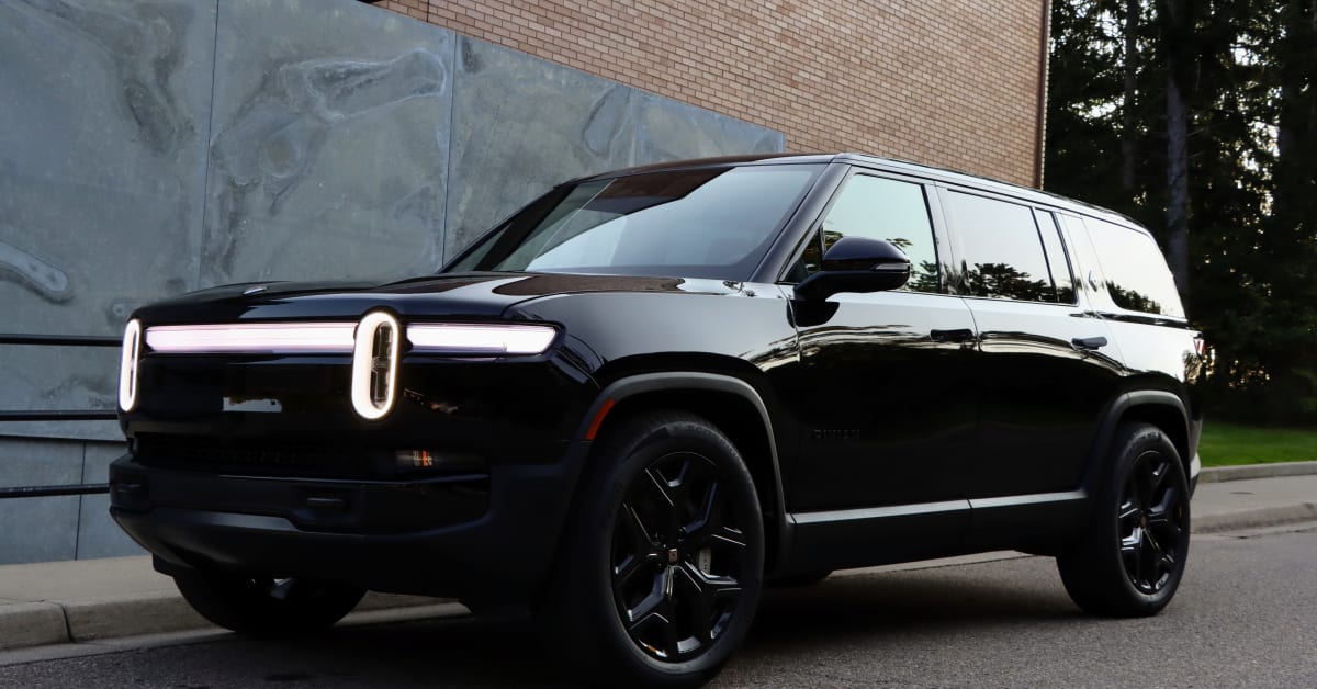 Cost of rivian suv store