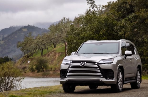 2025 Lexus LX 700h review: A hybrid SUV that defies expectations - Autoblog