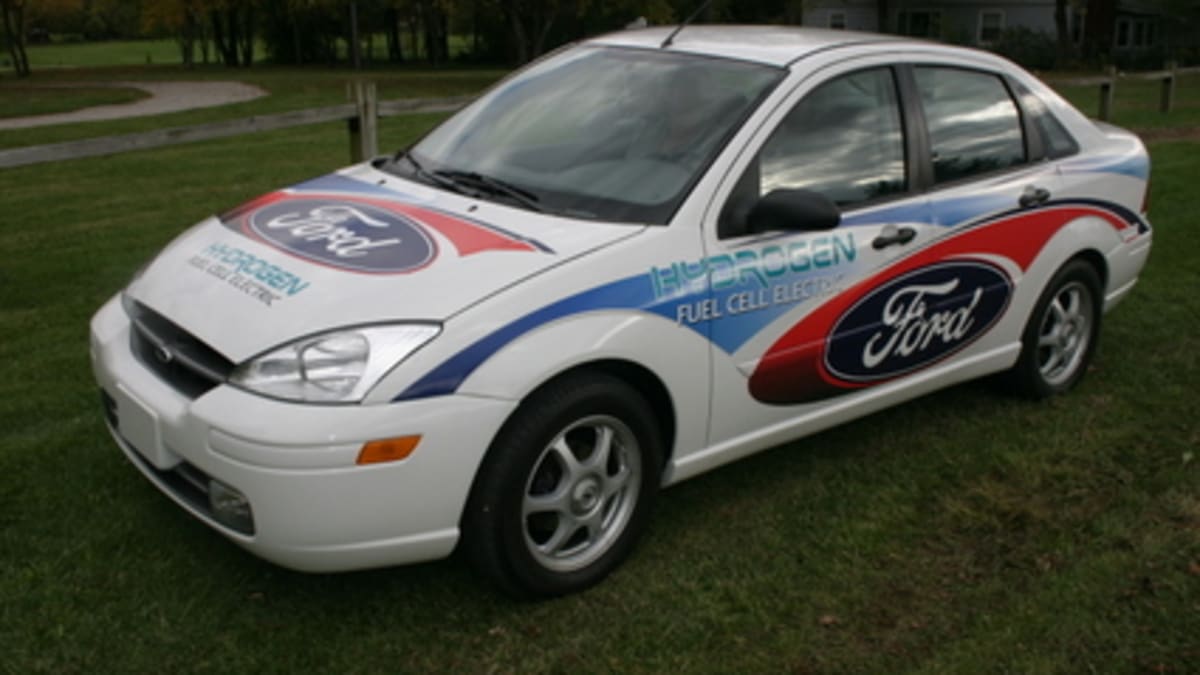 Ford expands fuel cell test fleet tests by two years Autoblog