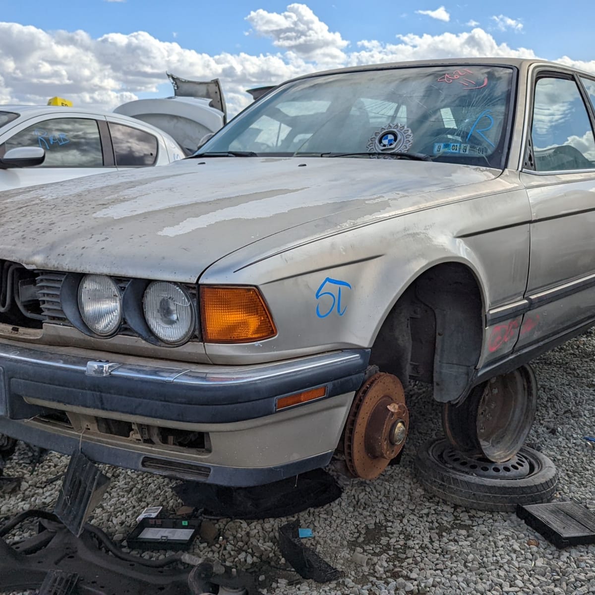 Junkyard Gem 1990 BMW 750iL Autoblog