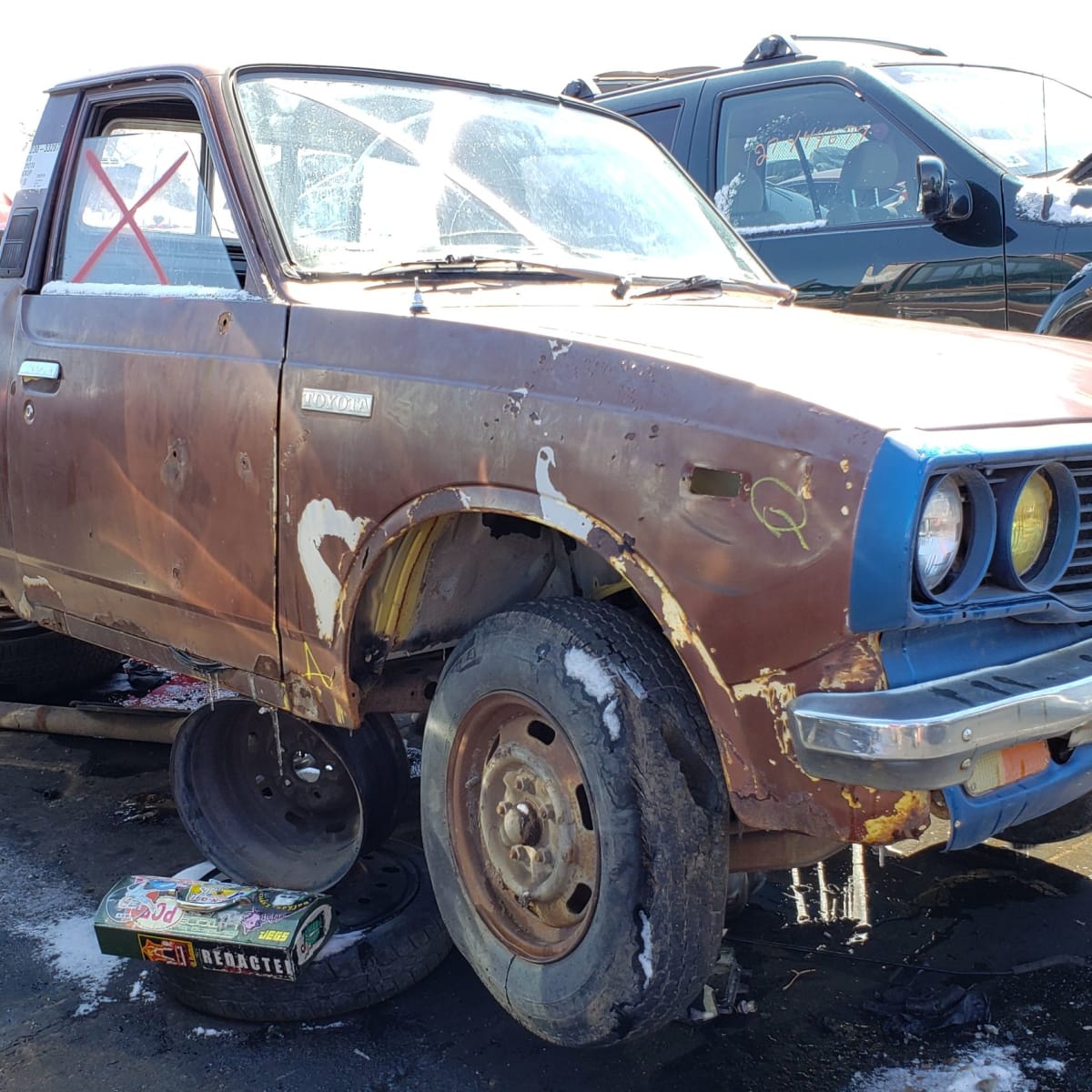 Junkyard Gem 1978 Toyota Hilux Autoblog