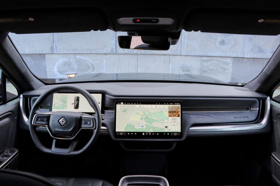 2025 Rivian R1S review: The ultimate adventure-focused EV - Autoblog