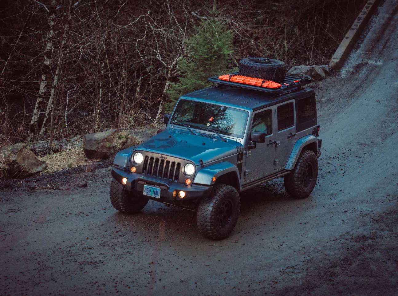 With Yakima RibCage, Jeep Wranglers can off-road with a heavy load