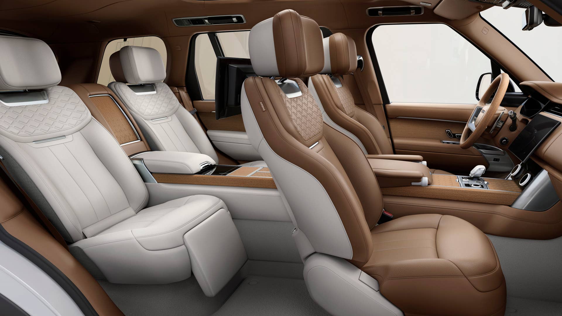 2023 Range Rover interior reimagines luxury. Meet the person behind it