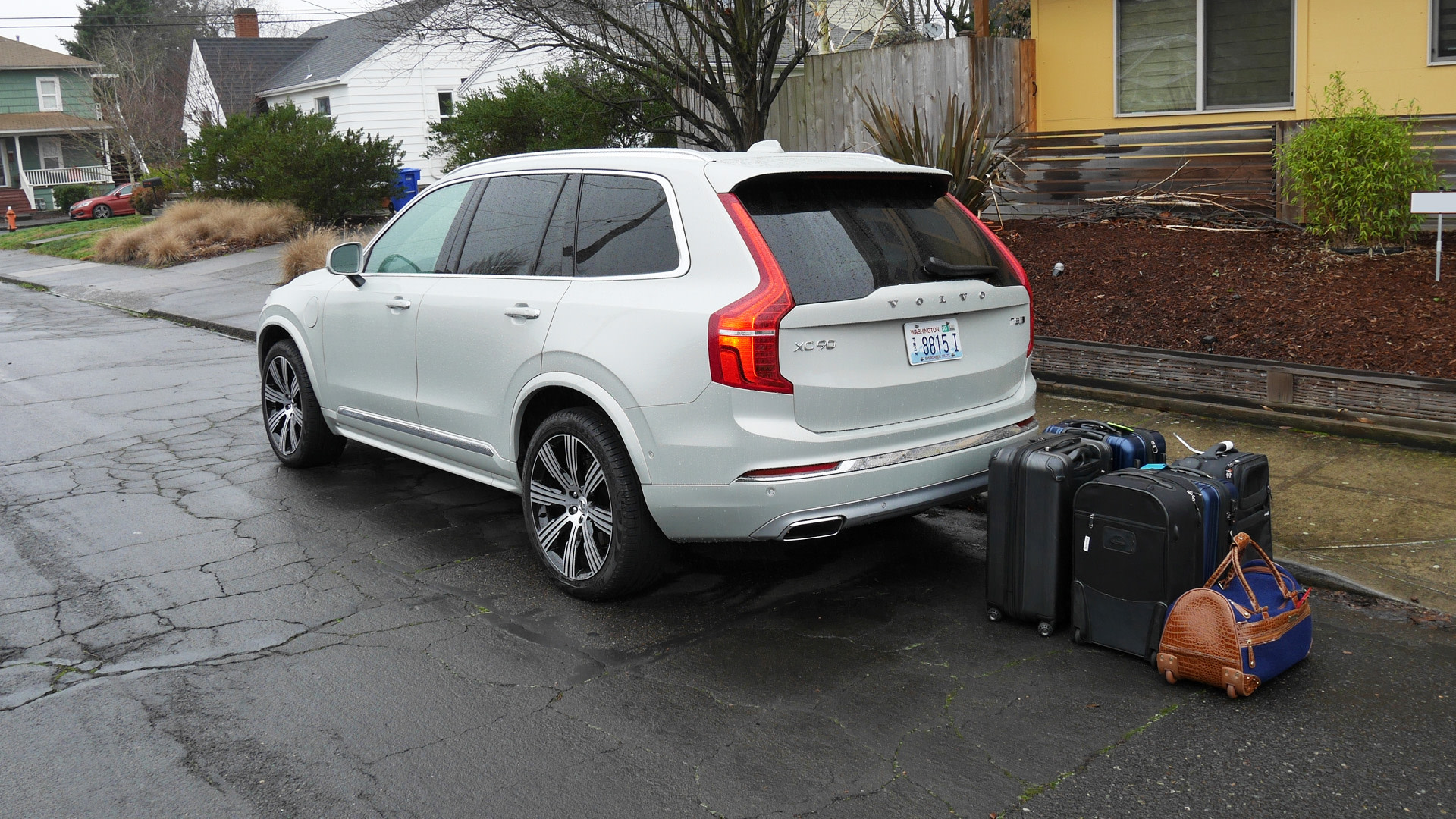 Volvo XC90 Luggage Test | How much fits behind the third row?