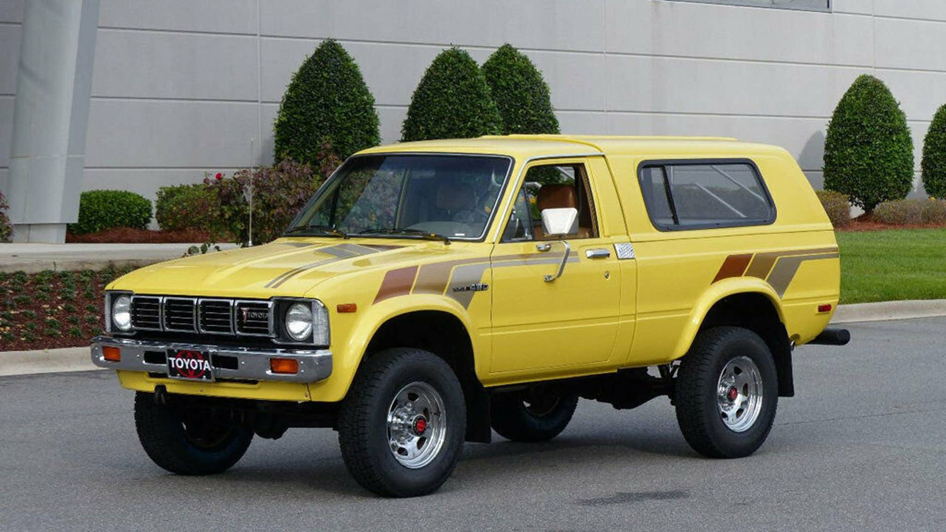 eBay Find | This 1981 Toyota Trekker is the real retro deal