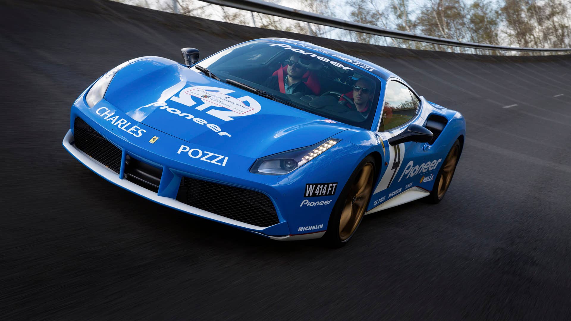 Ferrari 488 GTB rocks throwback '80s livery in Paris