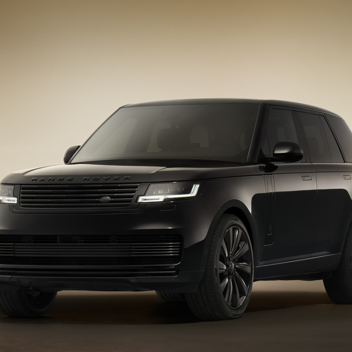 black range rover