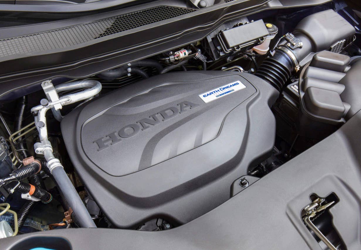 Honda Hit With Lawsuit Over Widespread V6 Engine Failures - TheAutoExec
