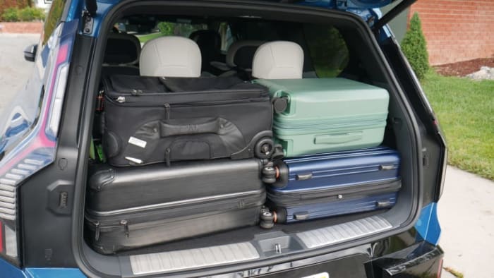 Kia EV9 Luggage Test: How much fits behind the third row (and frunk ...