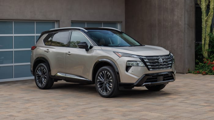 2024 Nissan Rogue Review: Quietly, comfy and competent - Autoblog