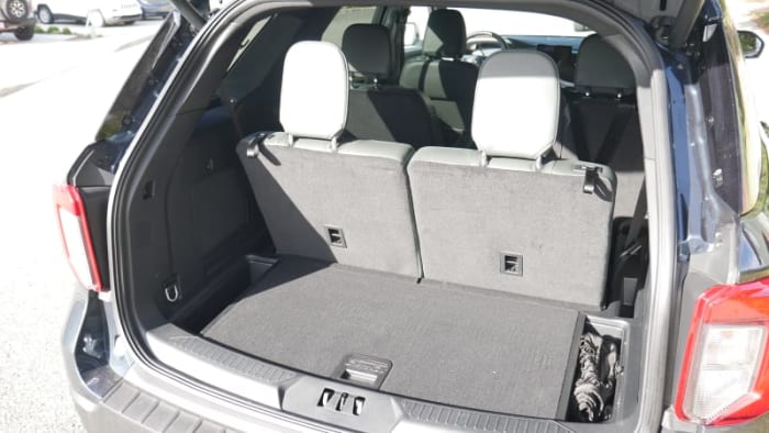 Ford Explorer Luggage Test: How much fits behind the third row? - Autoblog