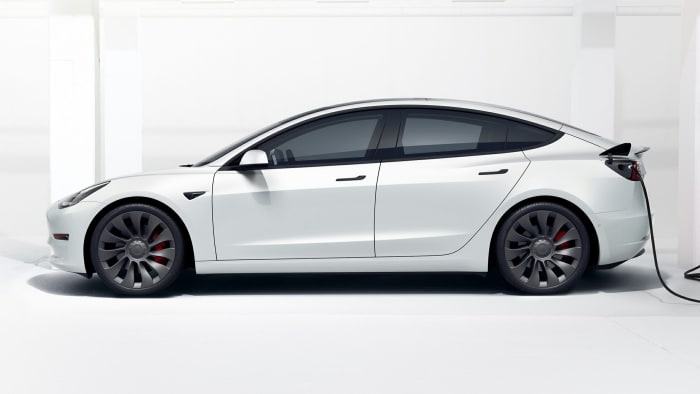 Tesla recalls Model 3, Model Y for potential suspension separation ...