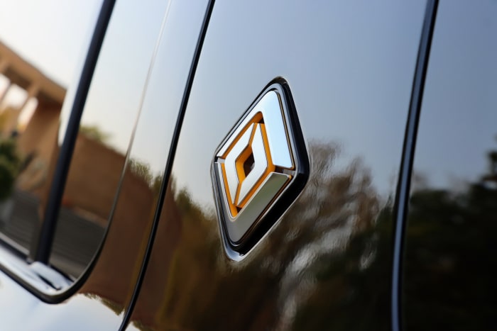 2025 Rivian R1S review: The ultimate adventure-focused EV - Autoblog