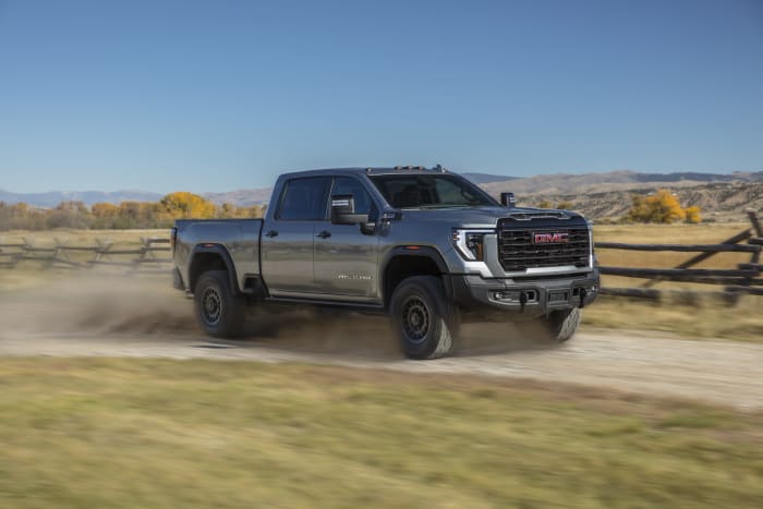 2024 GMC 2500 AT4 vs 2024 Ford F-250 Tremor: Who takes the crown ...