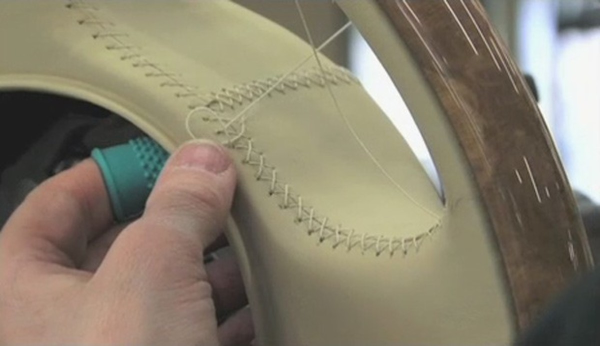 Video: Creating the interior of the Bentley Mulsanne an exercise in ...