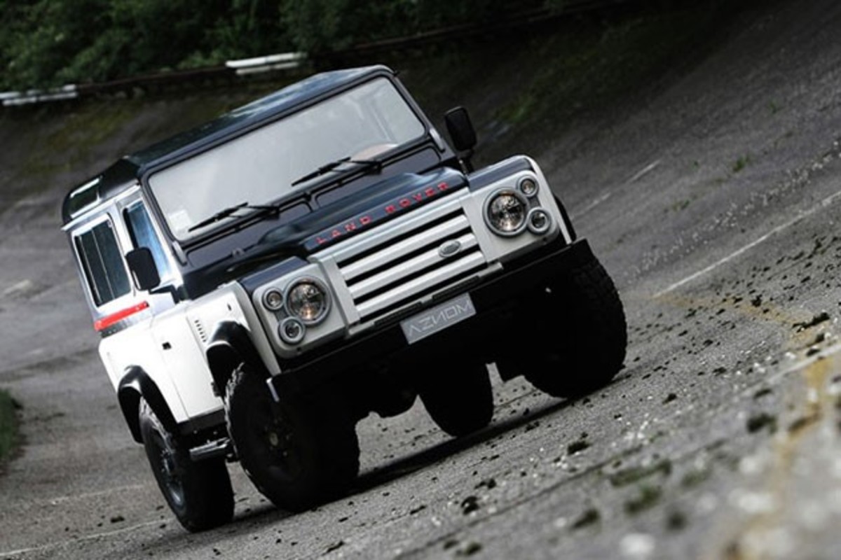 Aznom and Romeo Ferraris trick out the Land Rover Defender - Autoblog