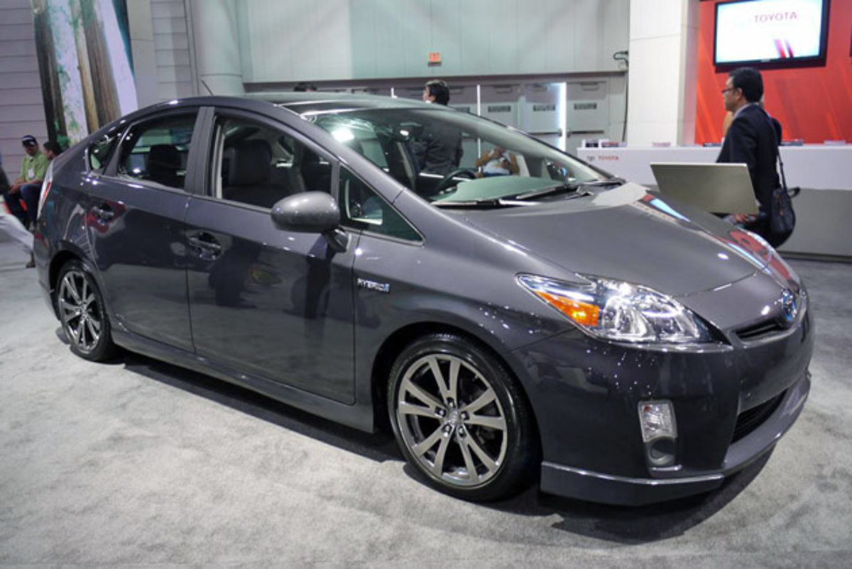 SEMA 2010: Toyota gets its sport hybrid on with Prius Plus Performance ...