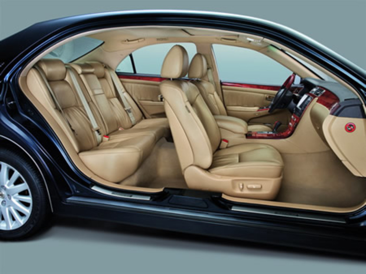 Beijing Auto Show: FAW Red Flag HQ3 - Autoblog