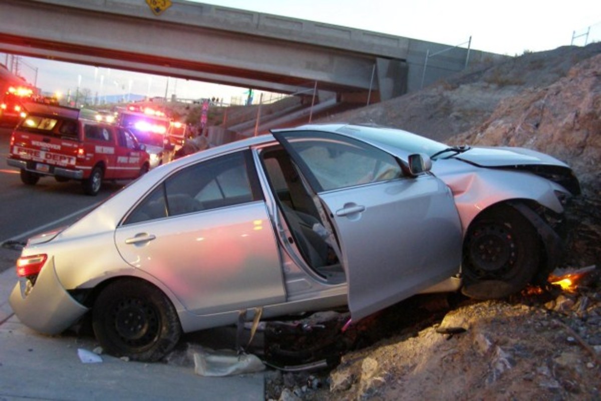 Camry crash in Utah puts attention back on Toyota recalls - Autoblog