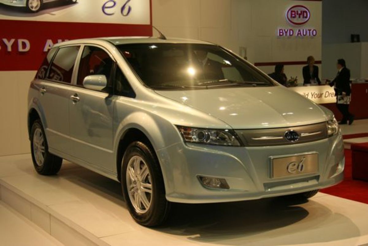 Detroit 2009 BYD e6 world s first production dual mode plug in hybrid crossover Autoblog