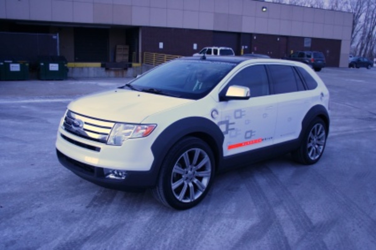 AutoblogGreen Drives the HySeries Ford Edge and fuel cell Explorer ...