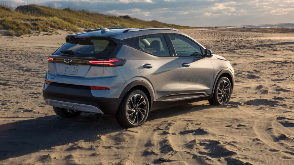 Chevy Bolt owners who opt for rebates must waive right to sue over battery fires Autoblog
