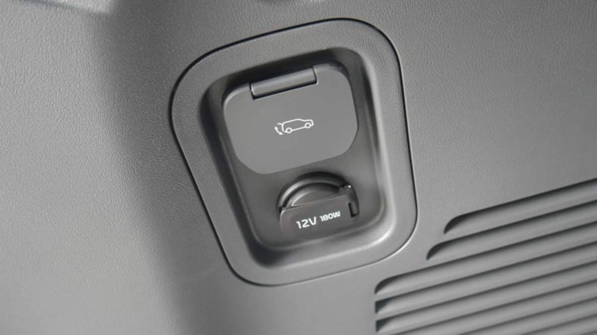 Kia EV9 Luggage Test: How much fits behind the third row (and frunk ...