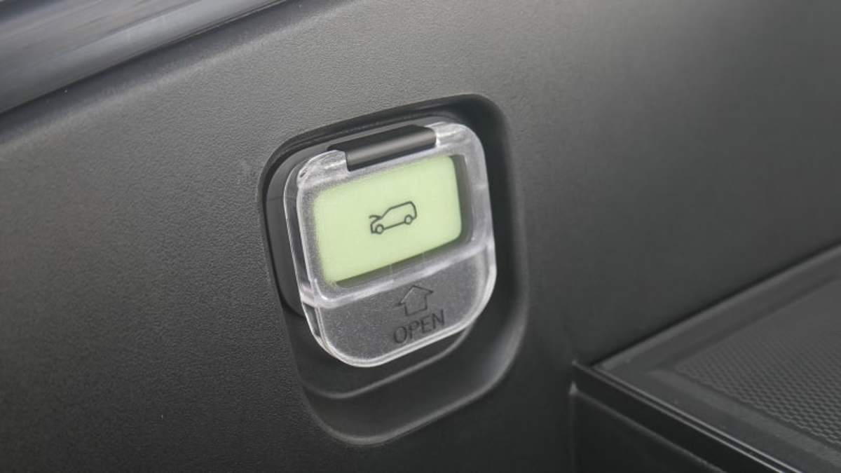 Kia EV9 Luggage Test: How much fits behind the third row (and frunk ...