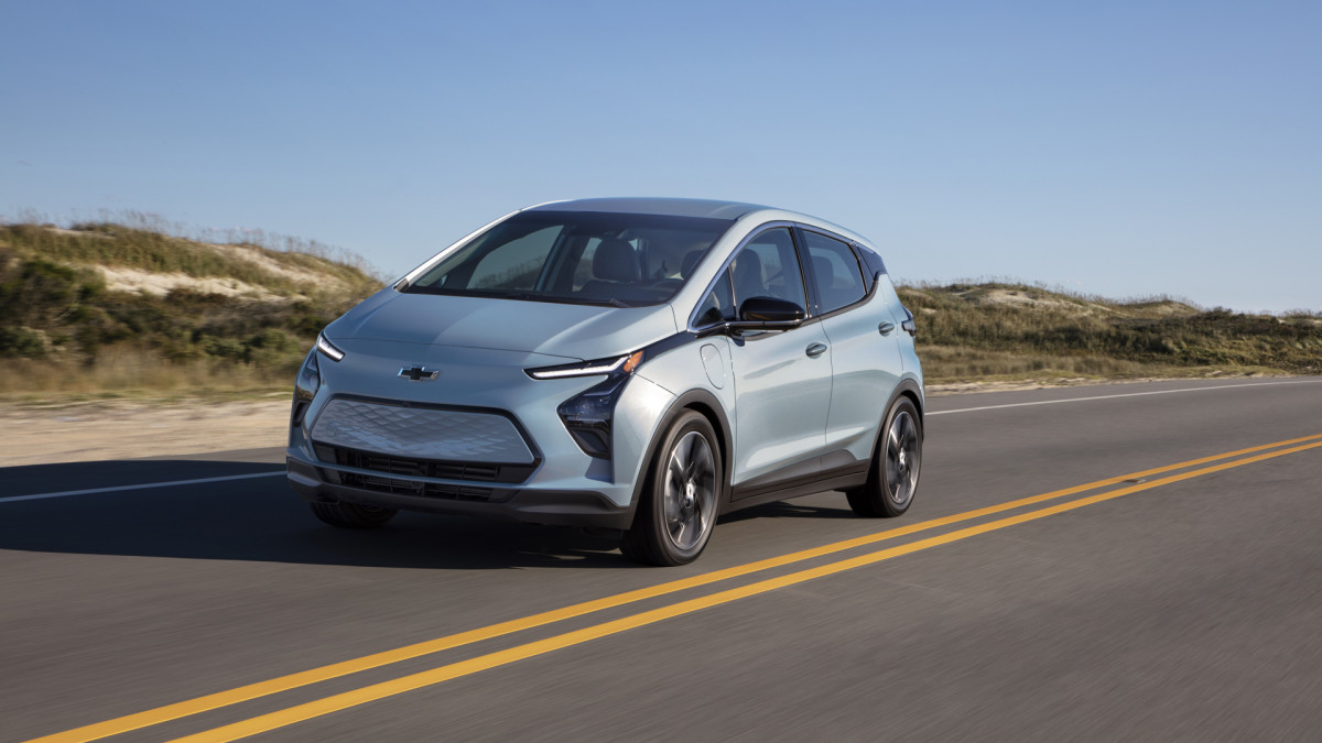 Chevy Bolts will get window sticker attesting to battery fix Autoblog