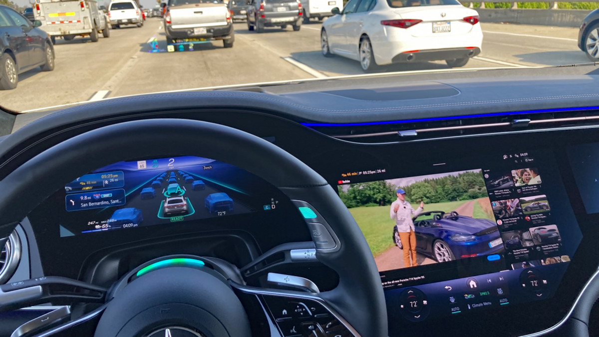 Look Ma, no hands! Or eyes! Our first 'drive' of Mercedes Drive Pilot ...