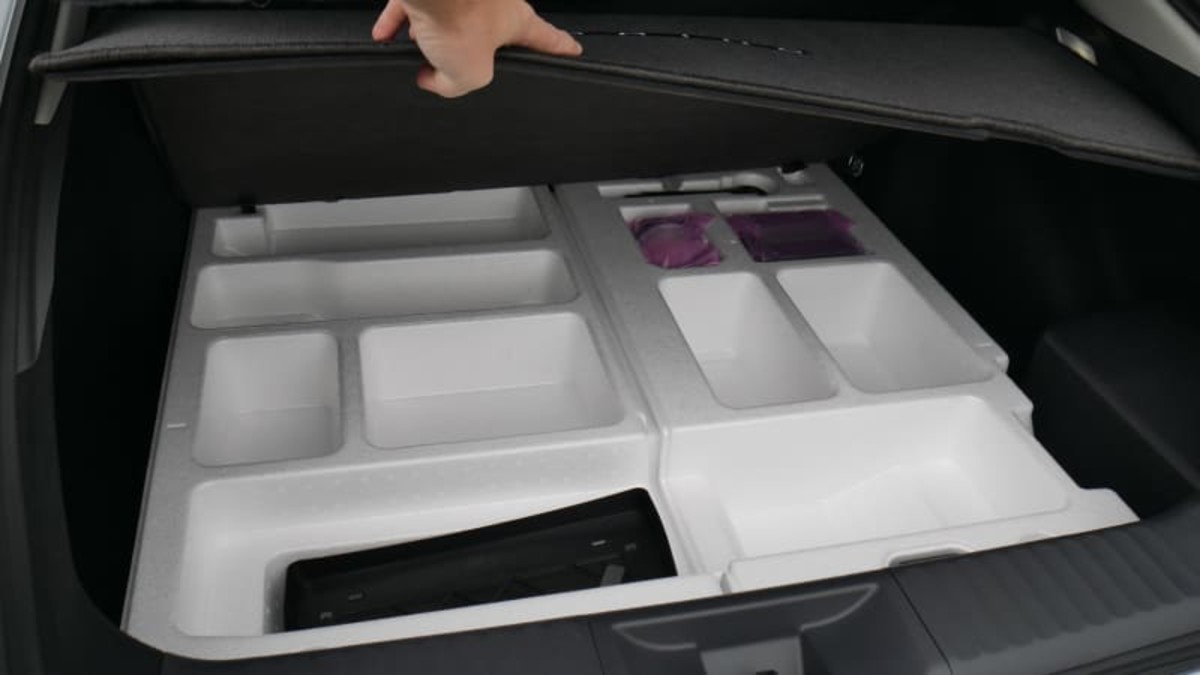 Toyota Prius Luggage Test: How big is the trunk? - Autoblog