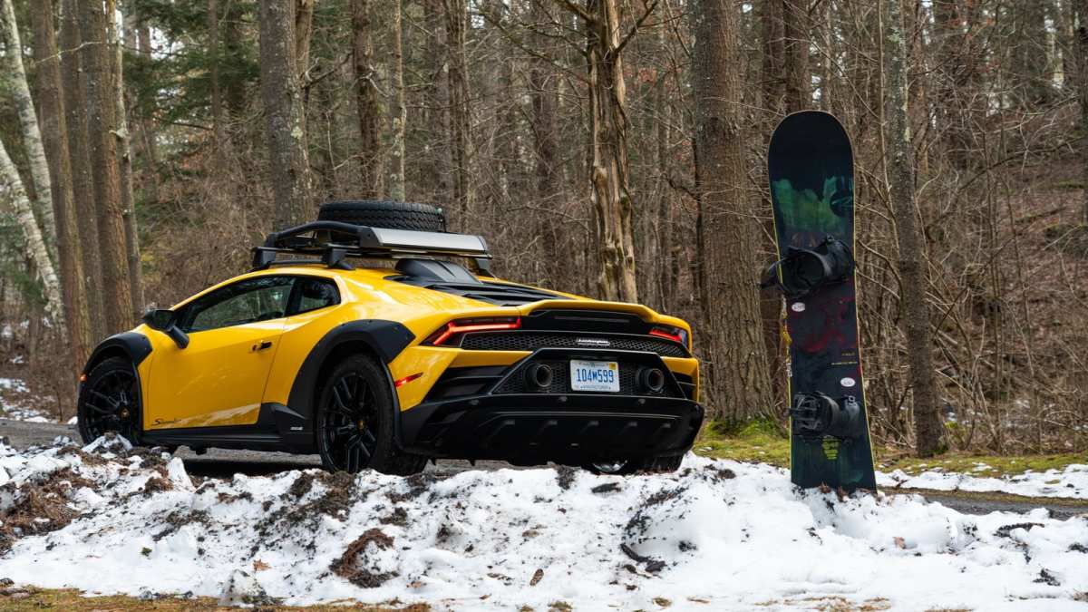 Lamborghini Huracan Sterrato (Snowy) Road Test: Hitting the slopes in ...