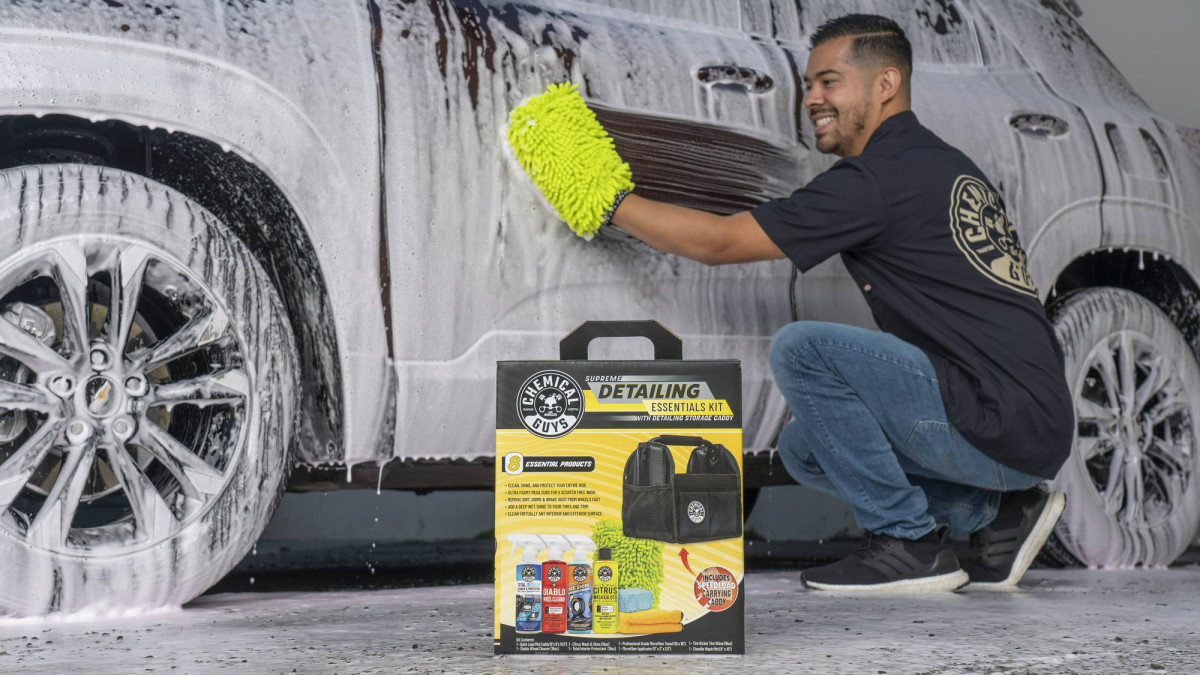This Chemical Guys Supreme Detailing Essentials Kit is a giant 66% off ...