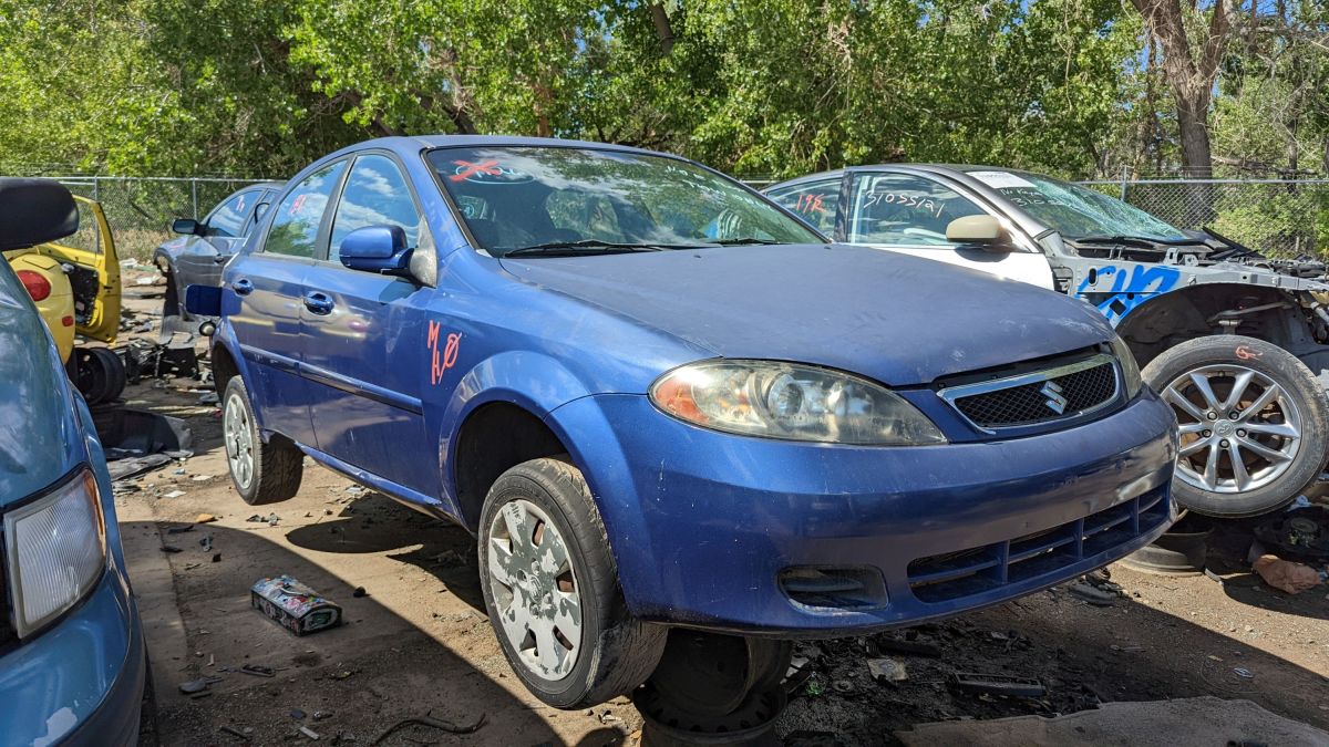 Junkyard Gem: 2008 Suzuki Reno - Autoblog