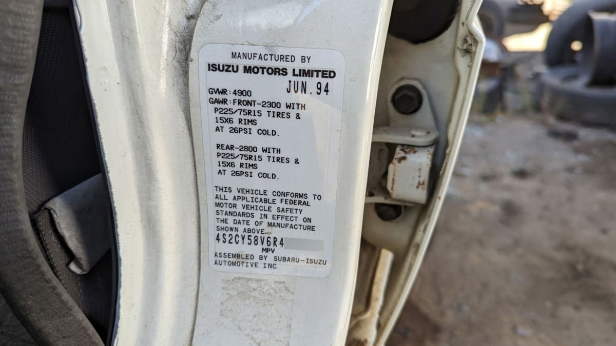 Junkyard Gem: 1994 Isuzu Rodeo 4WD - Autoblog: Car News, Reviews and ...