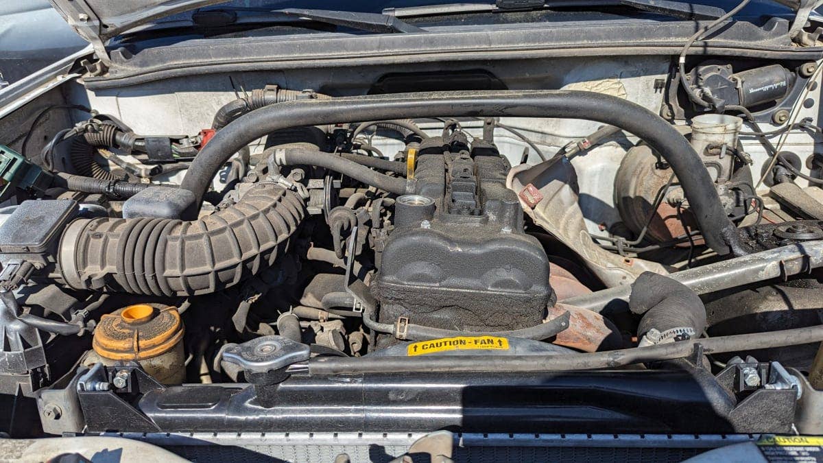 Junkyard Gem: 2003 Chevrolet Tracker - Autoblog: Car News, Reviews and ...