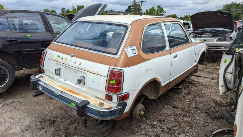 Junkyard Gem: 1976 Honda Civic Hatchback - Autoblog