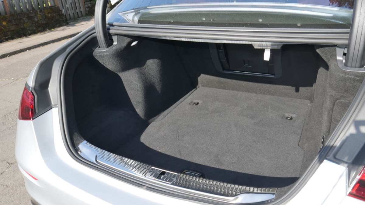 Mercedes-Benz S-Class Luggage Test | How big is the trunk? - Autoblog