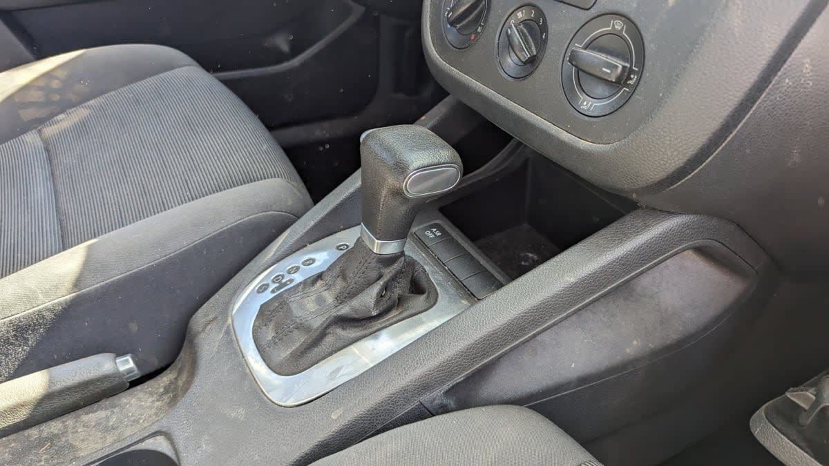 Junkyard Gem: 2008 Volkswagen Rabbit - Autoblog: Car News, Reviews and ...