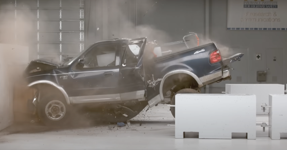 IIHS torture tests its equipment with beefy Ford pickup truck - Autoblog