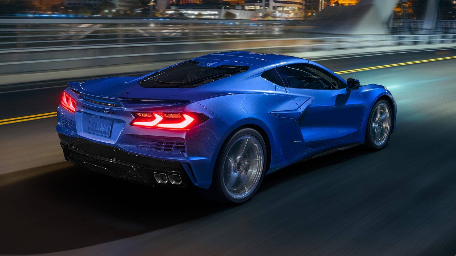 2024 Chevy Corvette E-Ray hybrid revealed, can outrun a Z06 - Autoblog